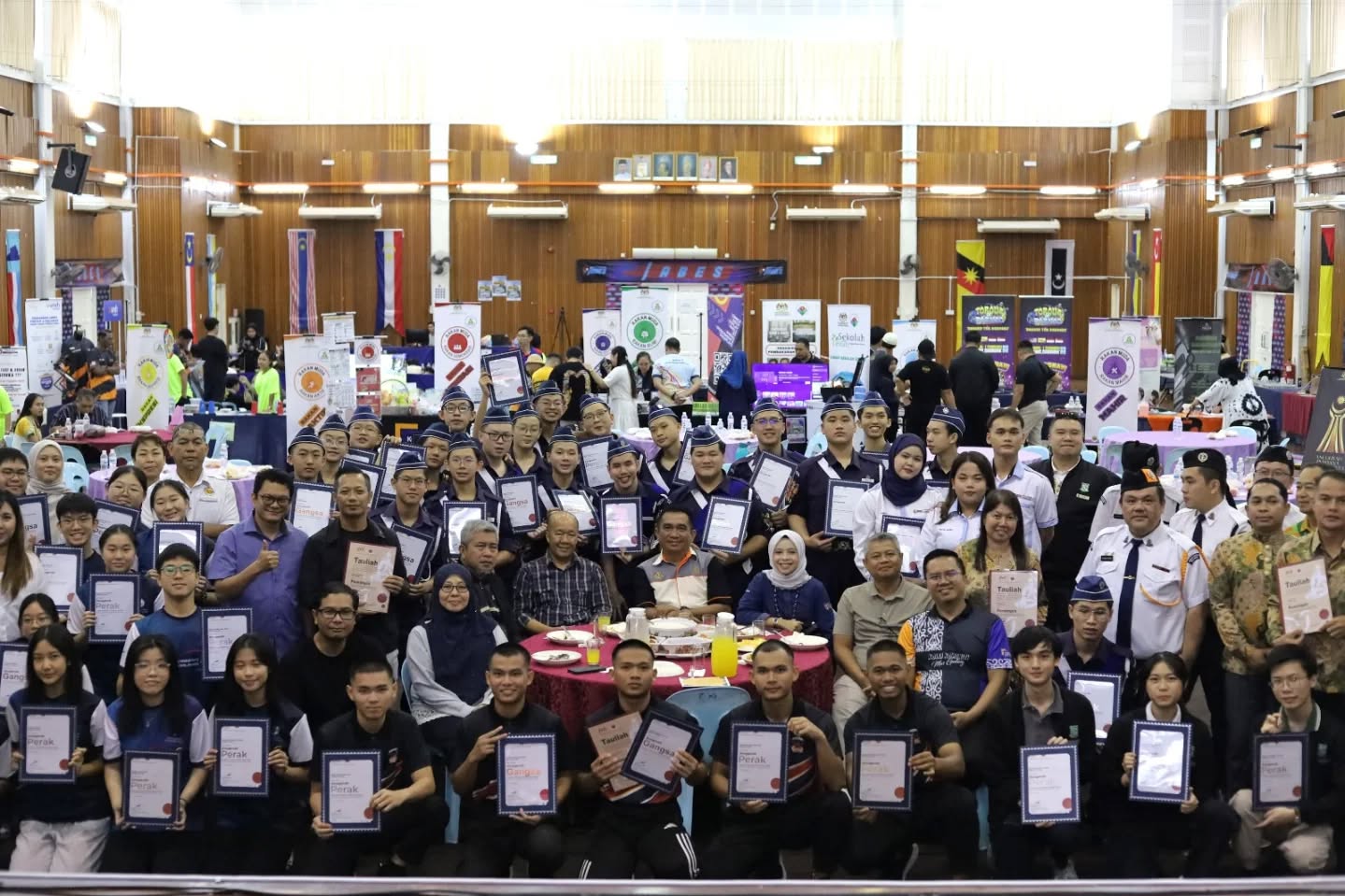 Majlis Pentauliahan ARPRM Perak Dan Gangsa Dan Majlis Perasmian ...